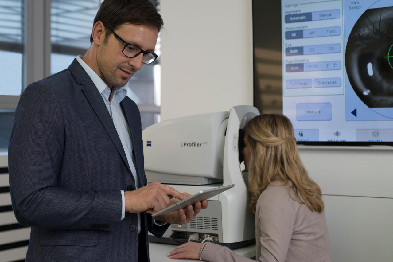 How do you find a good optician?